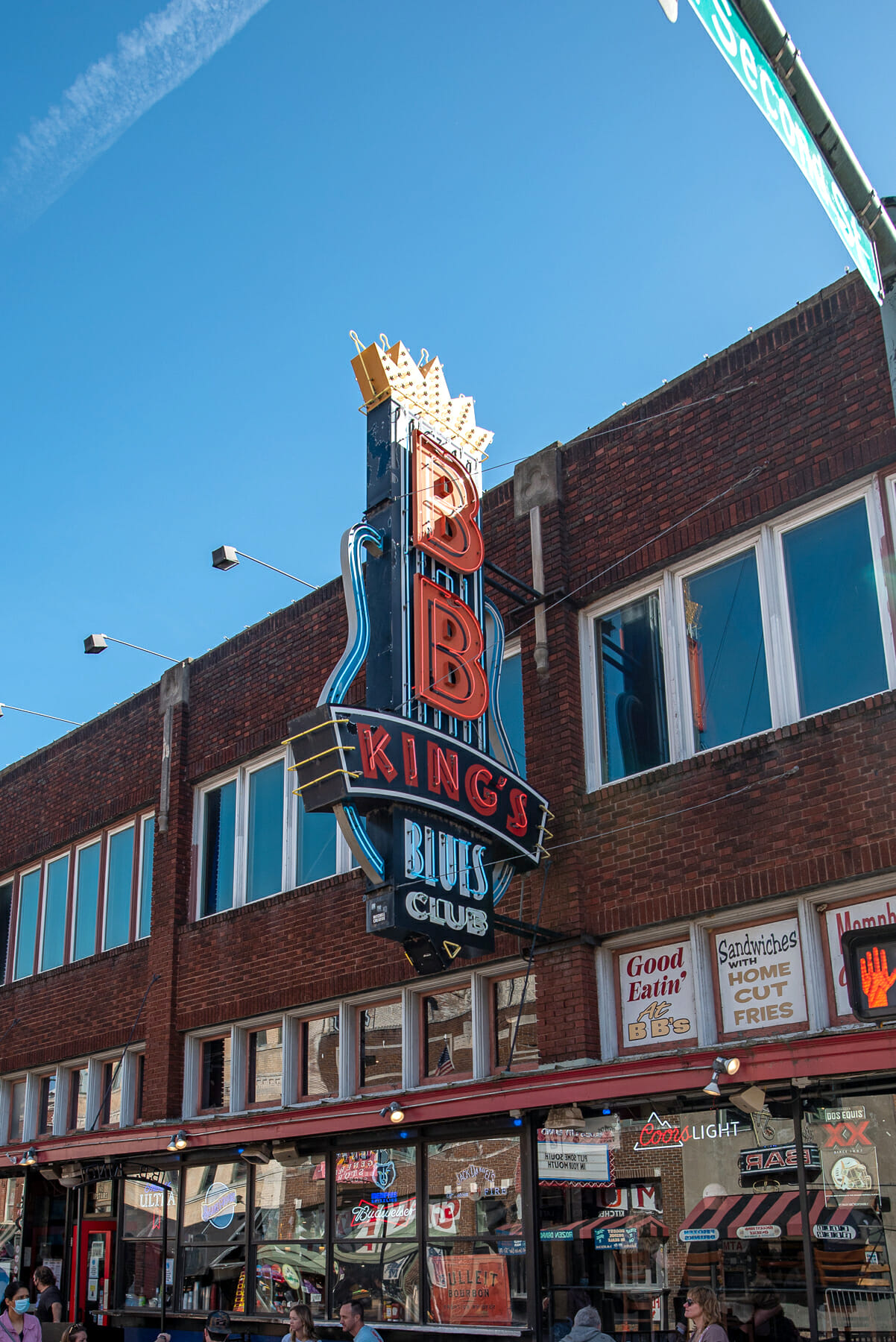Walking in Memphis: Things to do on Beale Street in the Daytime!
